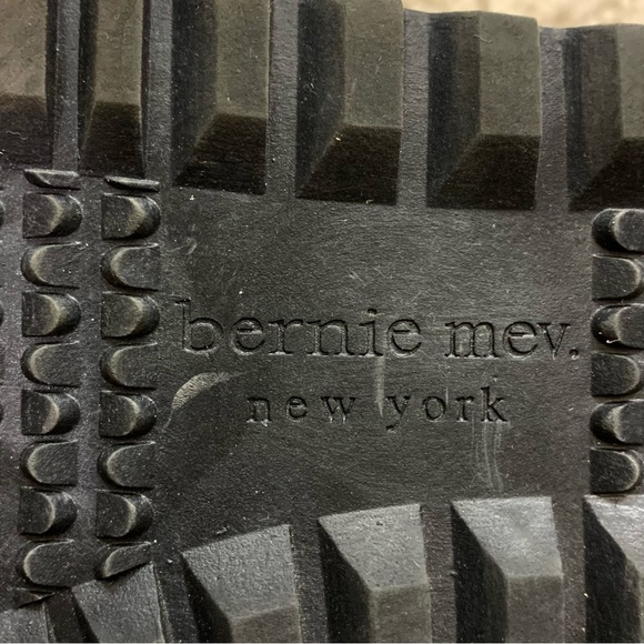 bernie mev. | Shoes | Womens Bm Bernie Mev Gel Soled Blue Denim Woven ...